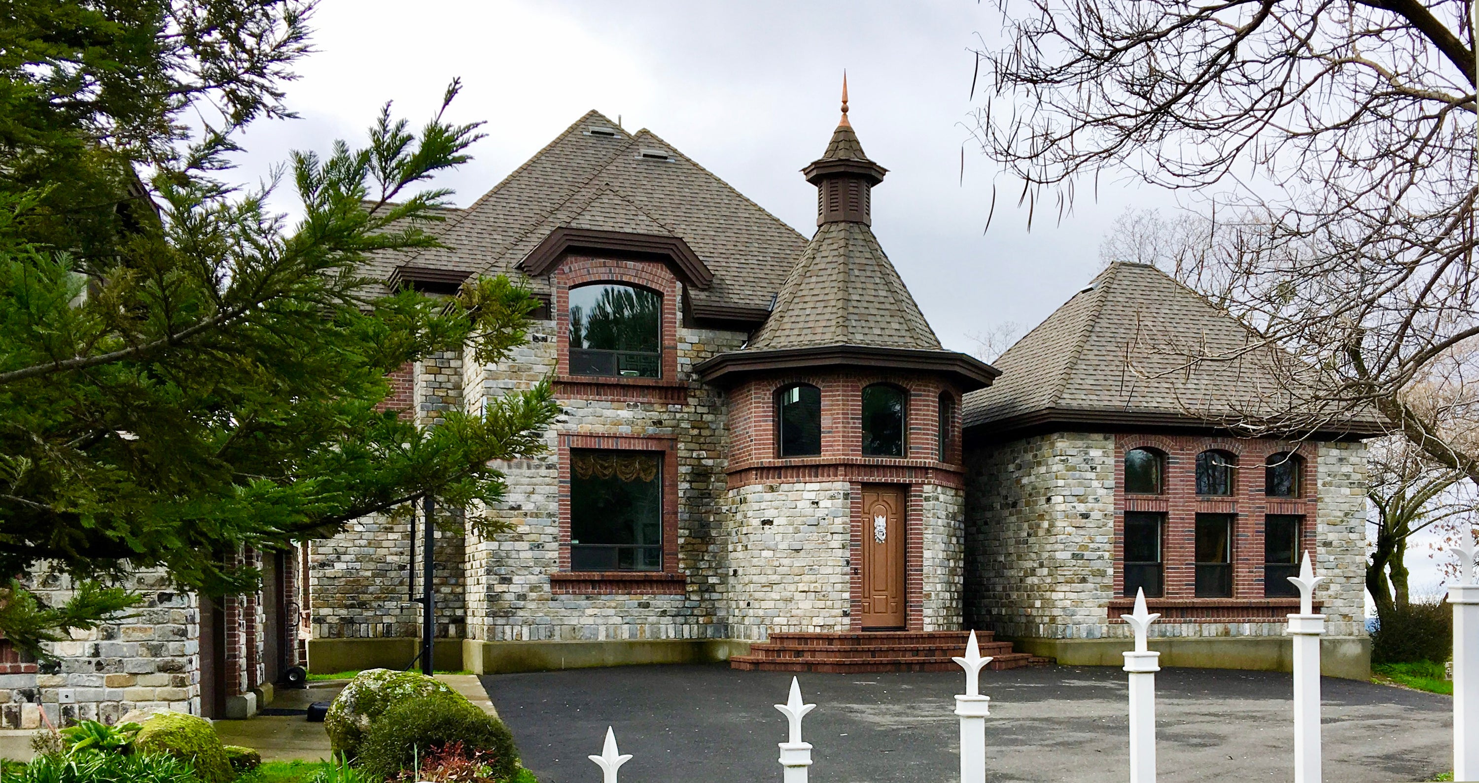 Authentic Homes provides creative house plans & custom home building.